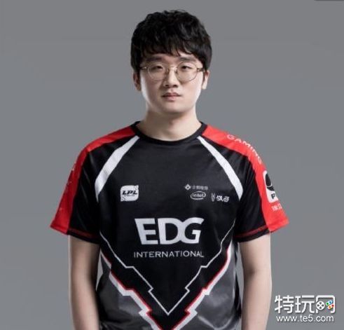 Jinoo直播与369聊天：两人纷纷称自己已经自闭了_特玩网