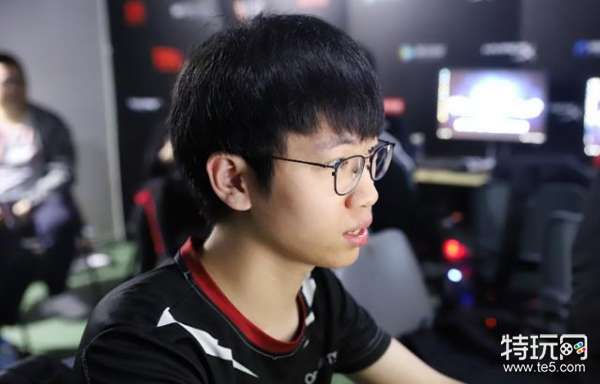 官方解说Cat谈EDG：厂长能登场无非就两种情况_特玩网