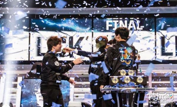 LPL真兄弟 厂长为童无敌Koro1拉人气现身直播间_特玩网