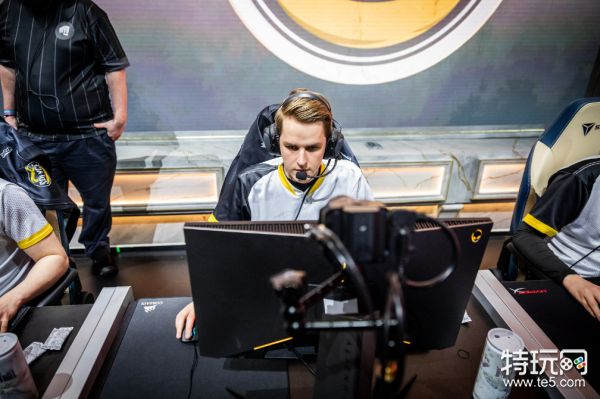 Kobbe：我们一直都有机会 但是SKT还是太强了_特玩网LOL英雄联盟专区