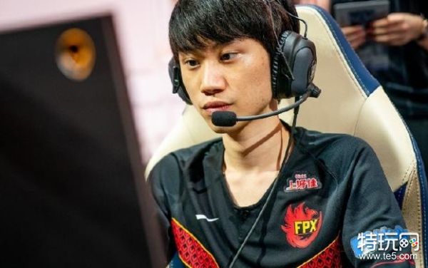 FPX战队晋级决赛 欧洲大地飞起一只涅槃的凤凰_特玩网LOL英雄联盟专区