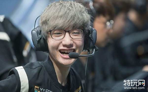 LPL赛区引援大手笔 小花生Peanut能让LGD快乐吗_特玩网LOL英雄联盟专区