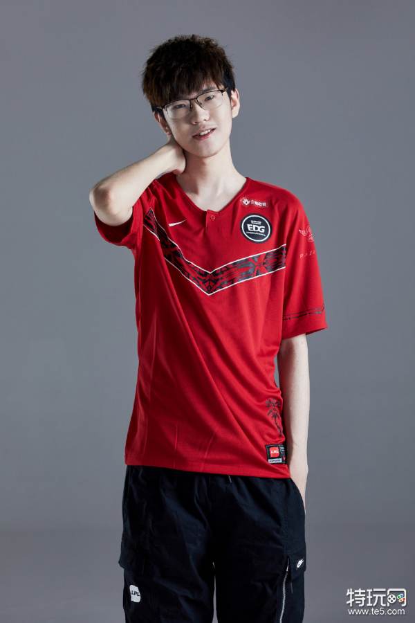 EDG官宣2020春季赛名单：xiaoxiang和Jiejie首发_特玩网LOL英雄联盟专区